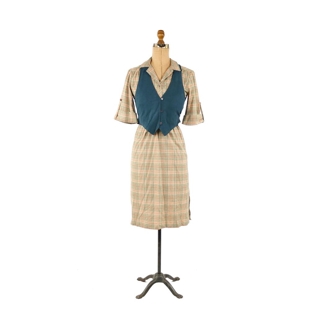 Vintage 70s Tan + Dark Green Preppy Plaid Short Sleeve Crop Vest Button ...