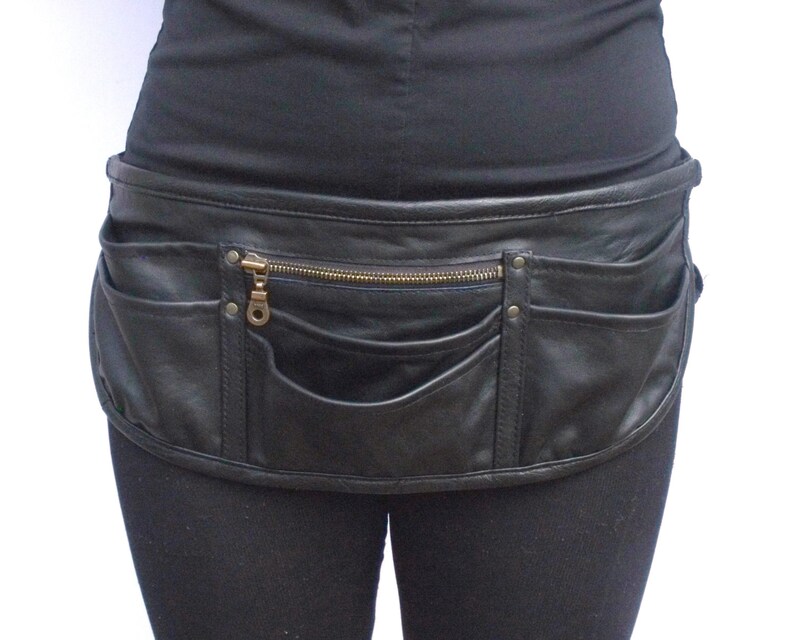 Black leather waitress waiter apron | Etsy