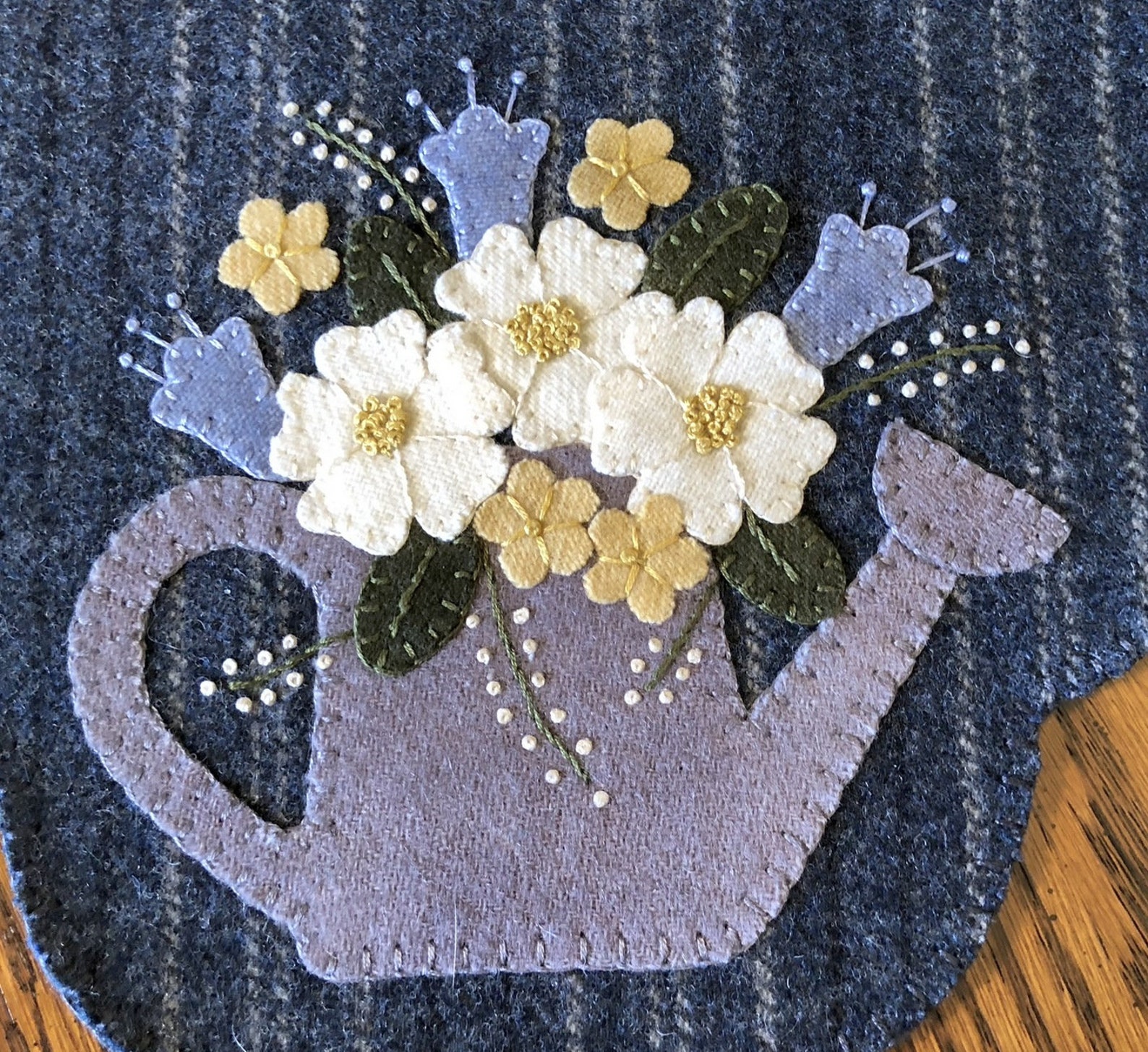 Hello Spring Wool Applique Table Runner - Etsy
