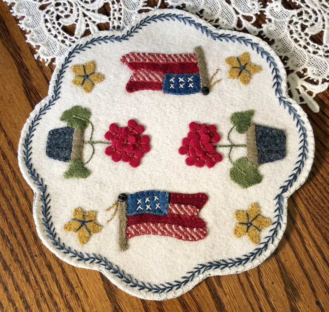 Flags & Geraniums Wool Applique Mat - Etsy
