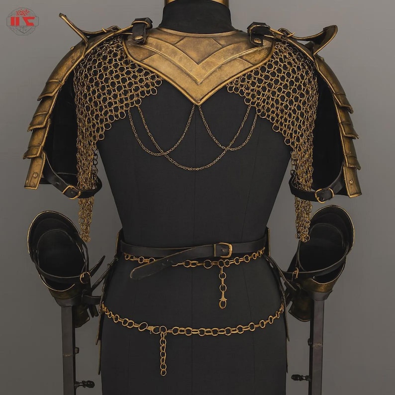 Lady Armor Suit- Brave Lady Chainmail Armor, Pauldrons With Gorget ...
