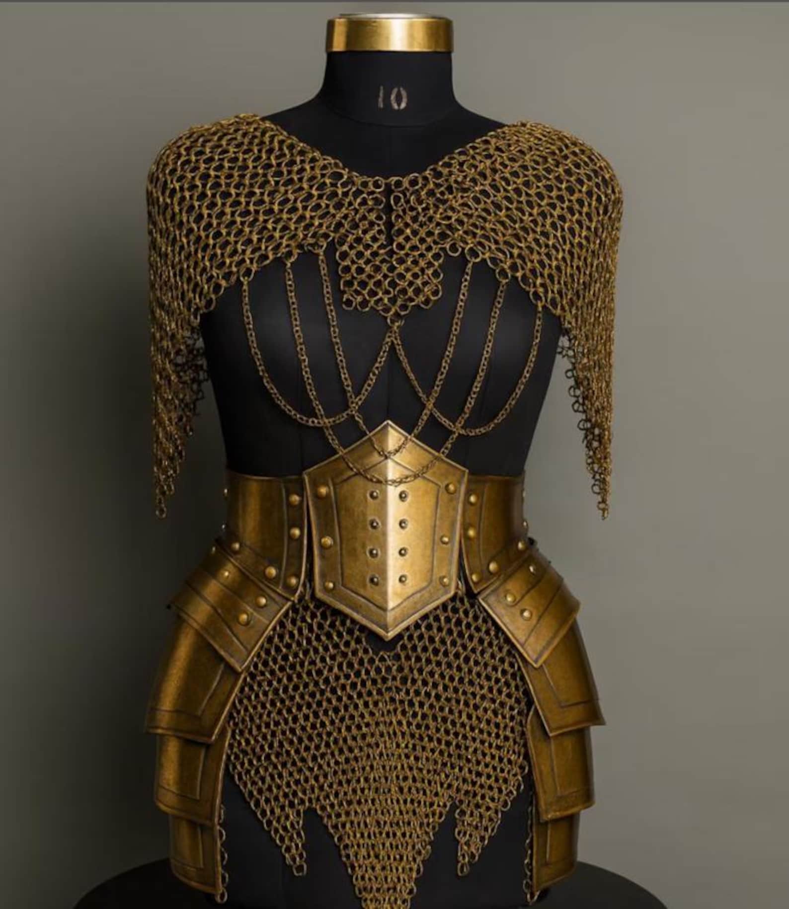 Lady Armor Suit- Brave Lady Chainmail Armor, Pauldrons With Gorget ...