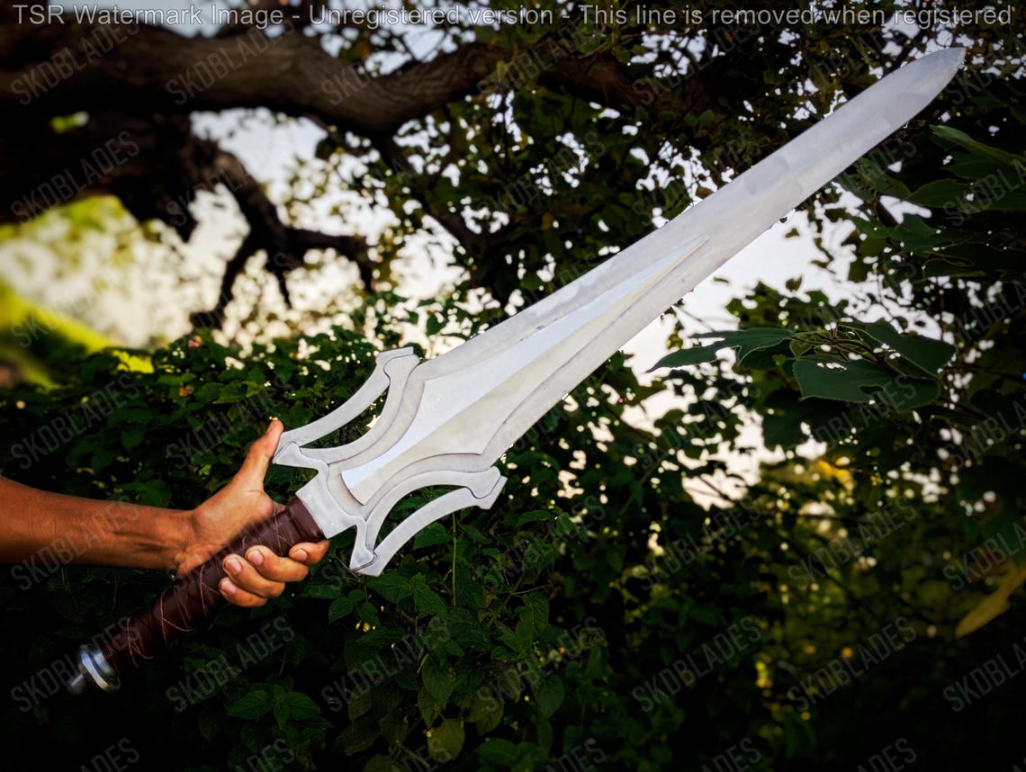Handmade Power Sword Replica: Masters of the Universe | Cosplay ...