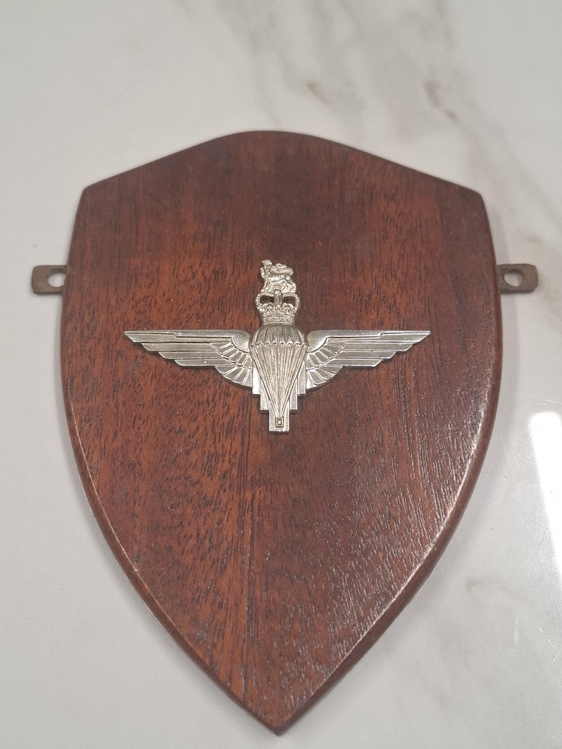 Vintage Paratrooper Cap Badge Shield Mounted - Etsy UK