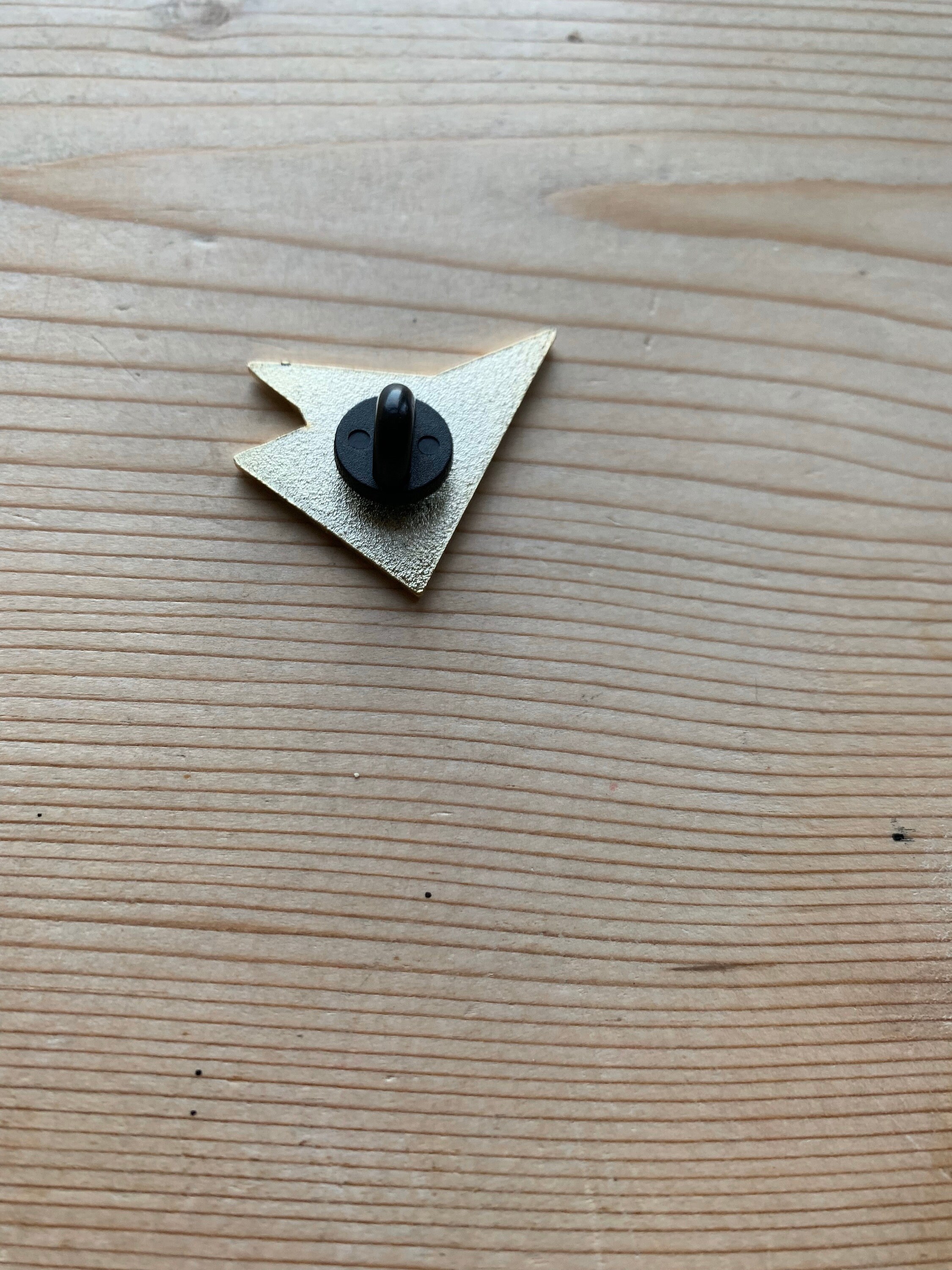 Enamel Pin: Dotty Bird Spotted Polka Dot Marrs Green/ - Etsy UK