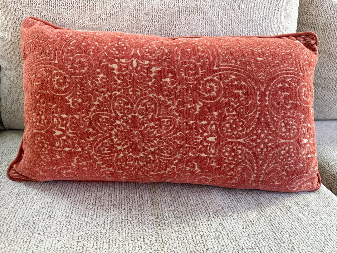 425 South Los Angeles Pillow