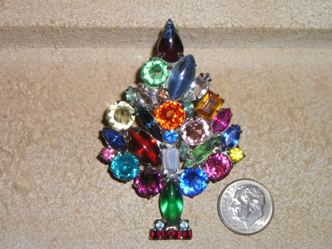 Vintage Unsigned Gale and Friends Christmas Tree Brooch Pin With ...