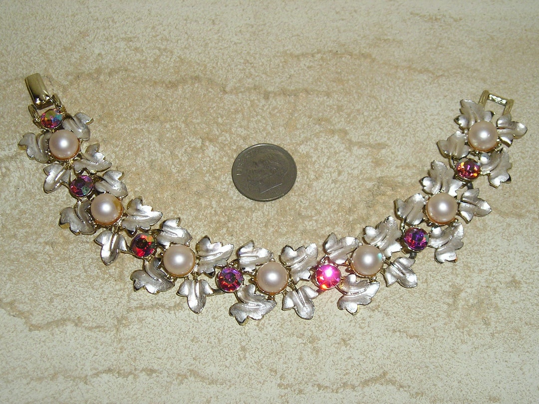 Vintage Iridescent Rhinestones Enamel Leaf Bracelet. Posh! 1960's ...