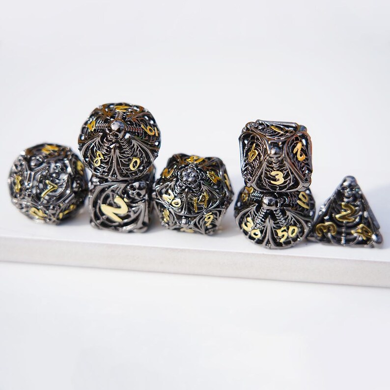 Skull Hollow Metal Set: Dungeons&dragons Role Playing Game, 7-piece Set ...