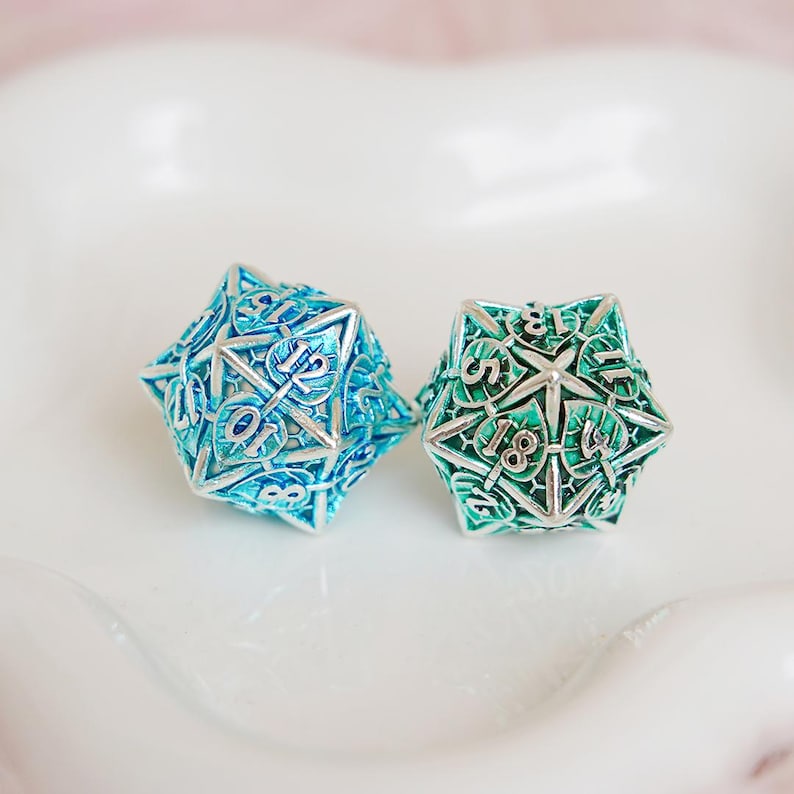 Silver Blue / Silver Green Maple Leaf Metal Dice Set for Dungeons ...