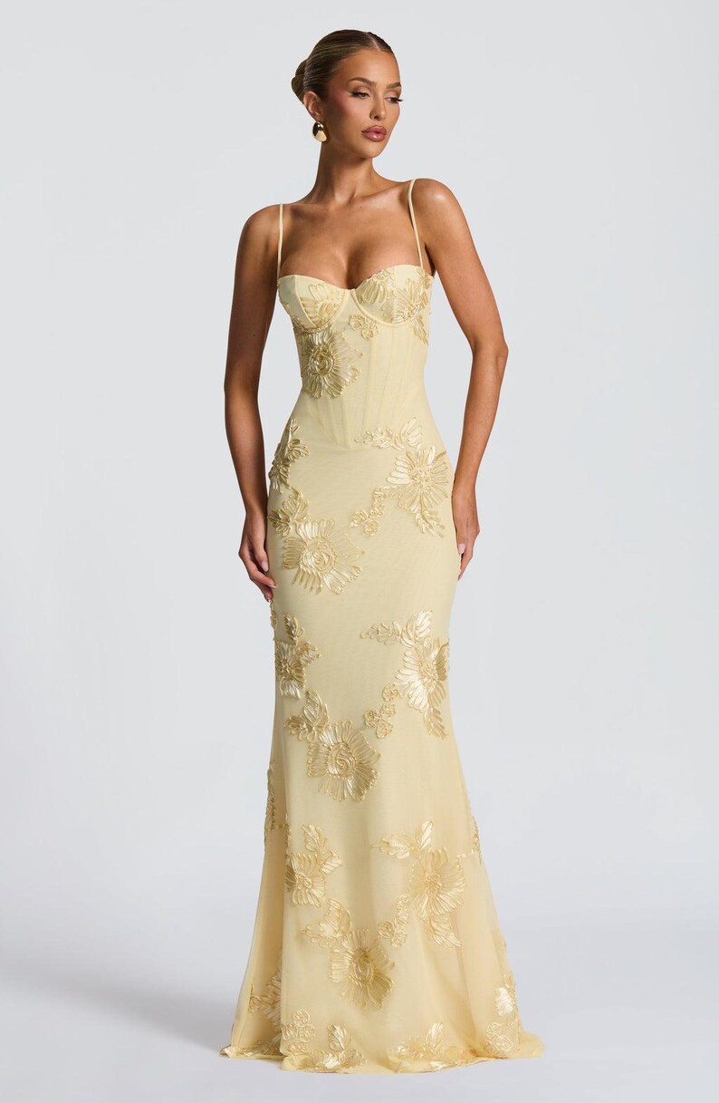 Pastel Yellow Mermaid Gown: 3D Floral Embroidery, Elegant Backless ...
