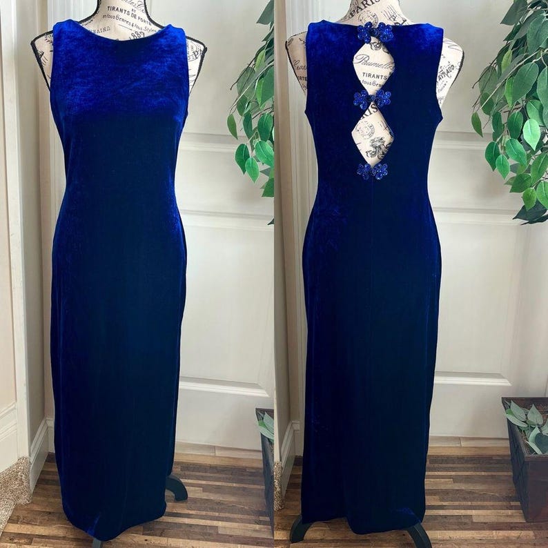 Zum Zum by Niki Livas Vintage Velvet Beaded Back Cutout Evening Gown ...