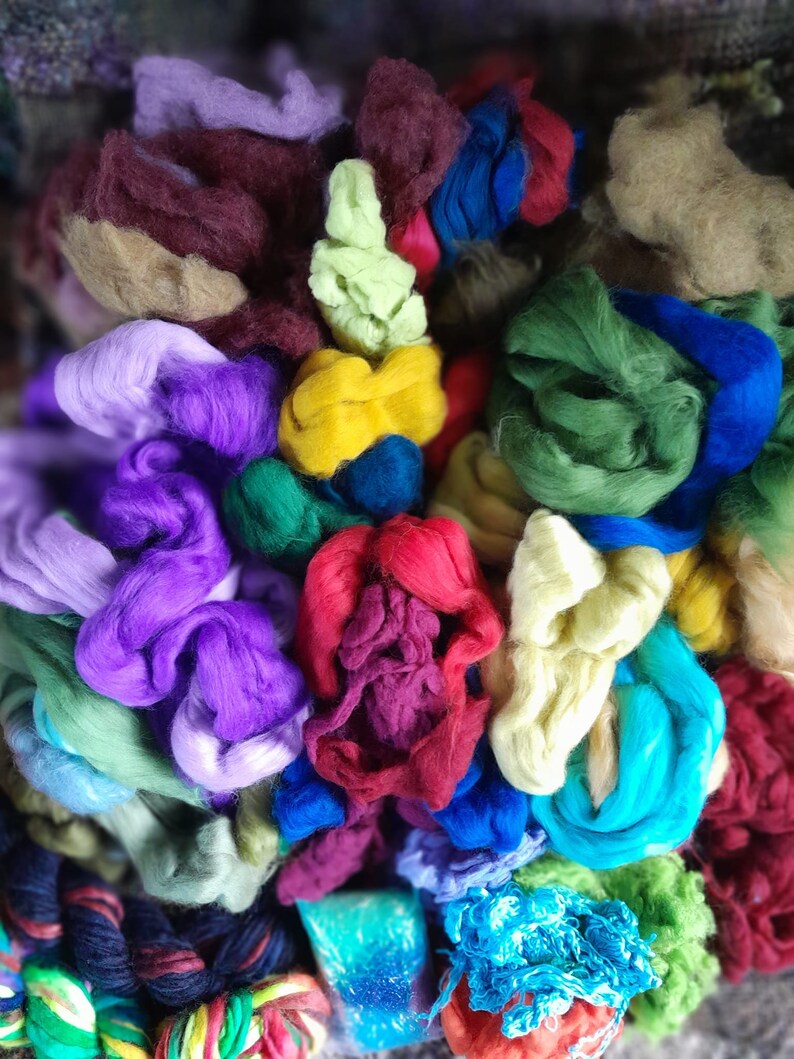 Over A Kilo Massive Fiber Rainbow Goodie Pack Wool Crafts Merino Roving ...