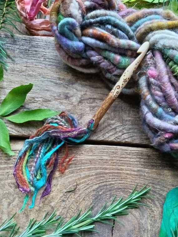 Hand Carved Crochet Hook Wooden Handmade Spiral Ferns Forest - Etsy