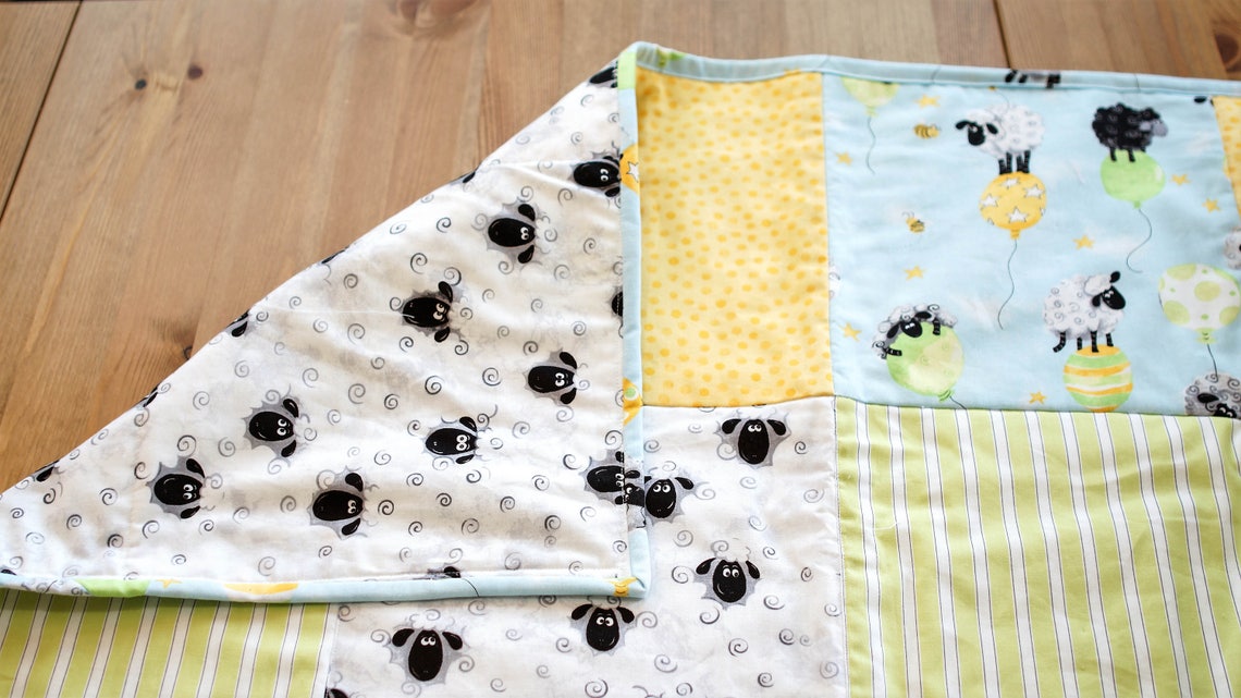 Baby Boy Lamb Quilt, Sheep Crib Bedding, Lewe the Lamb Quilt, Susybee ...