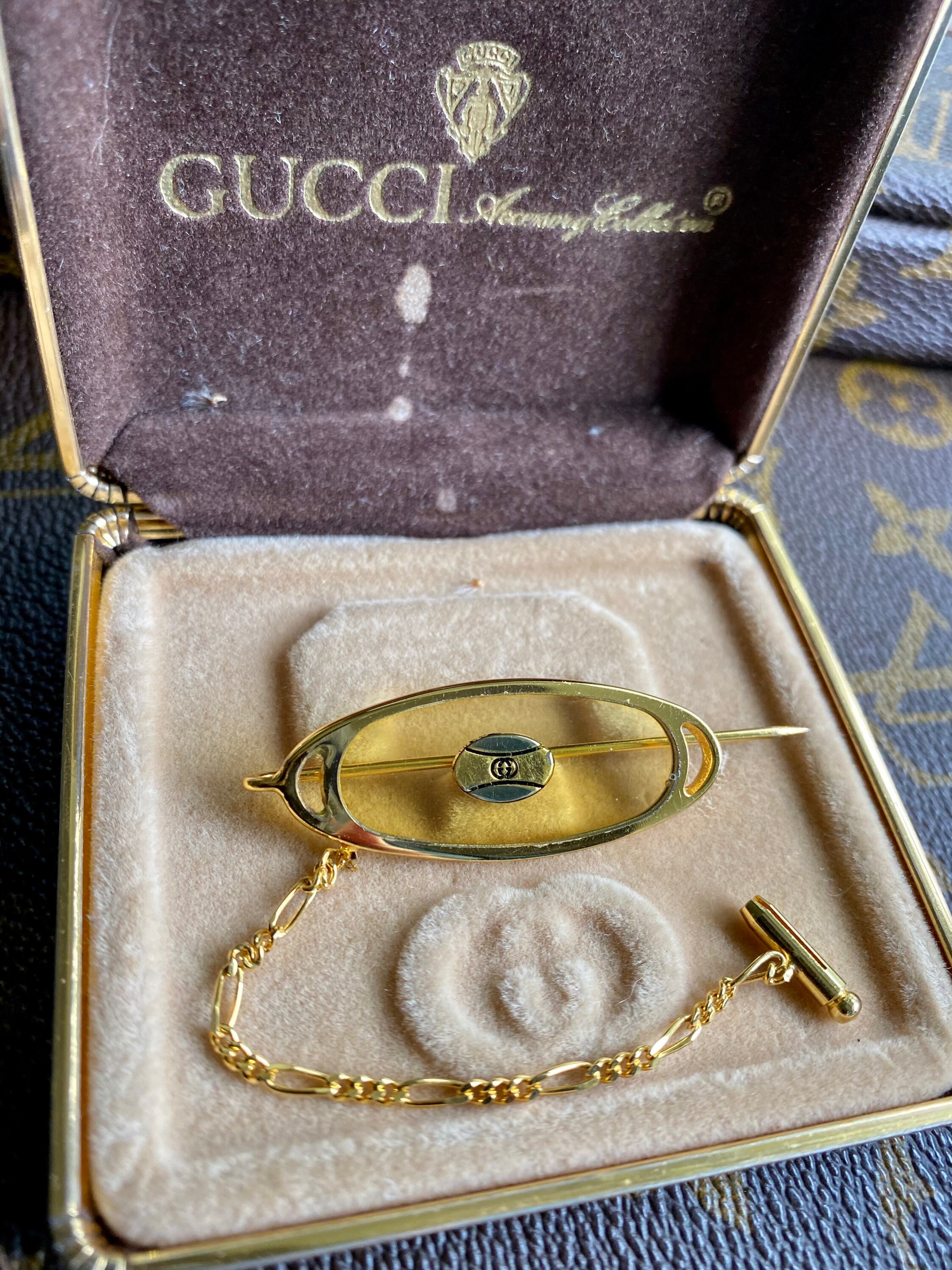 RARE Vintage GUCCI Gold and Lucite Lapel Scarf Statement PIN Brooch ...