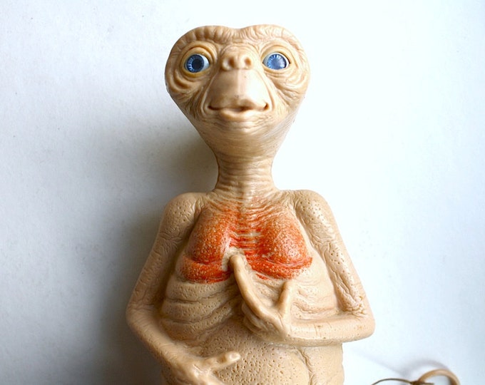 1982 Universal Studios Pull String Talking ET Doll - Etsy