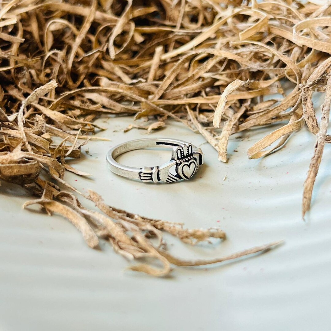 Silver Claddagh Ring, Irish Promise Ring, Love Loyalty Friendship ...