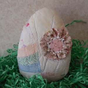 Primitive Vintage Upcycled Quilt Easter Egg Tuck Basket Filler Tier ...