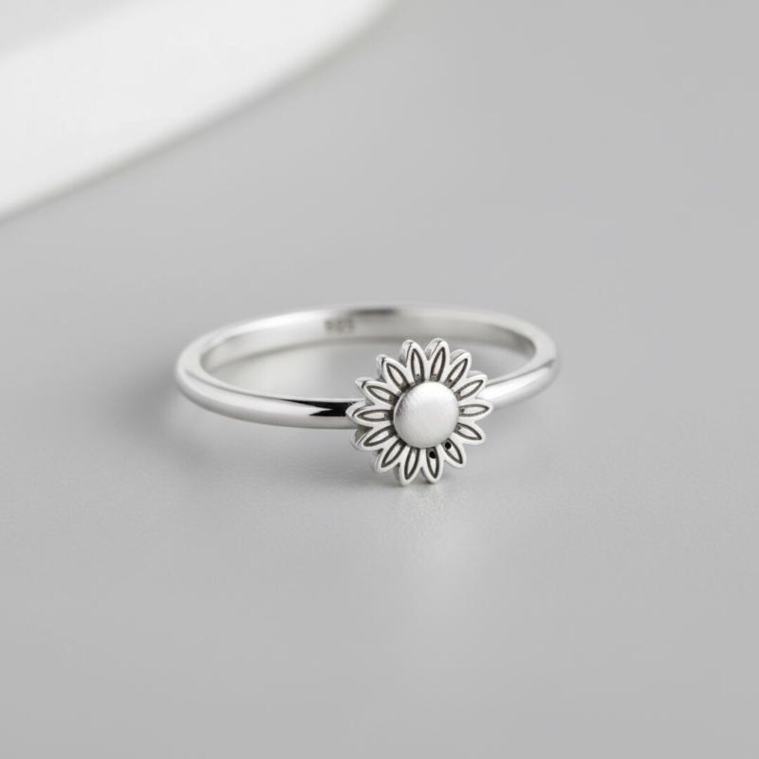 Dainty Sterling Silver Sunflower Ring - Minimalist Floral Band - Etsy