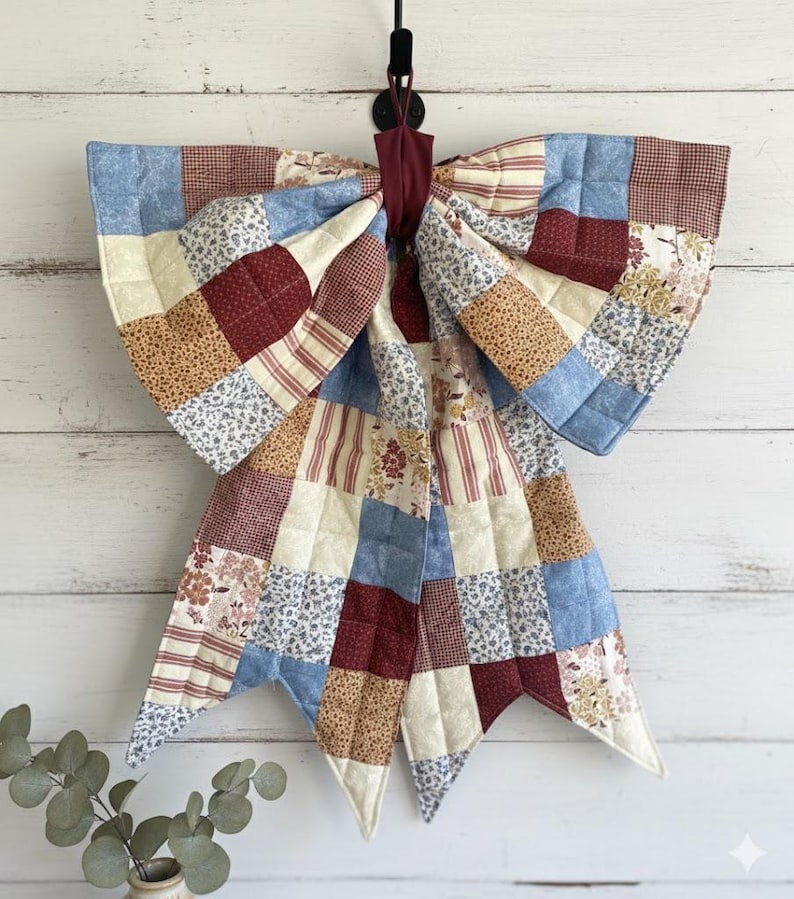 Quilted Bow Door Hanger Sewing Pattern | DIY Holiday Decor (PDF) - Etsy
