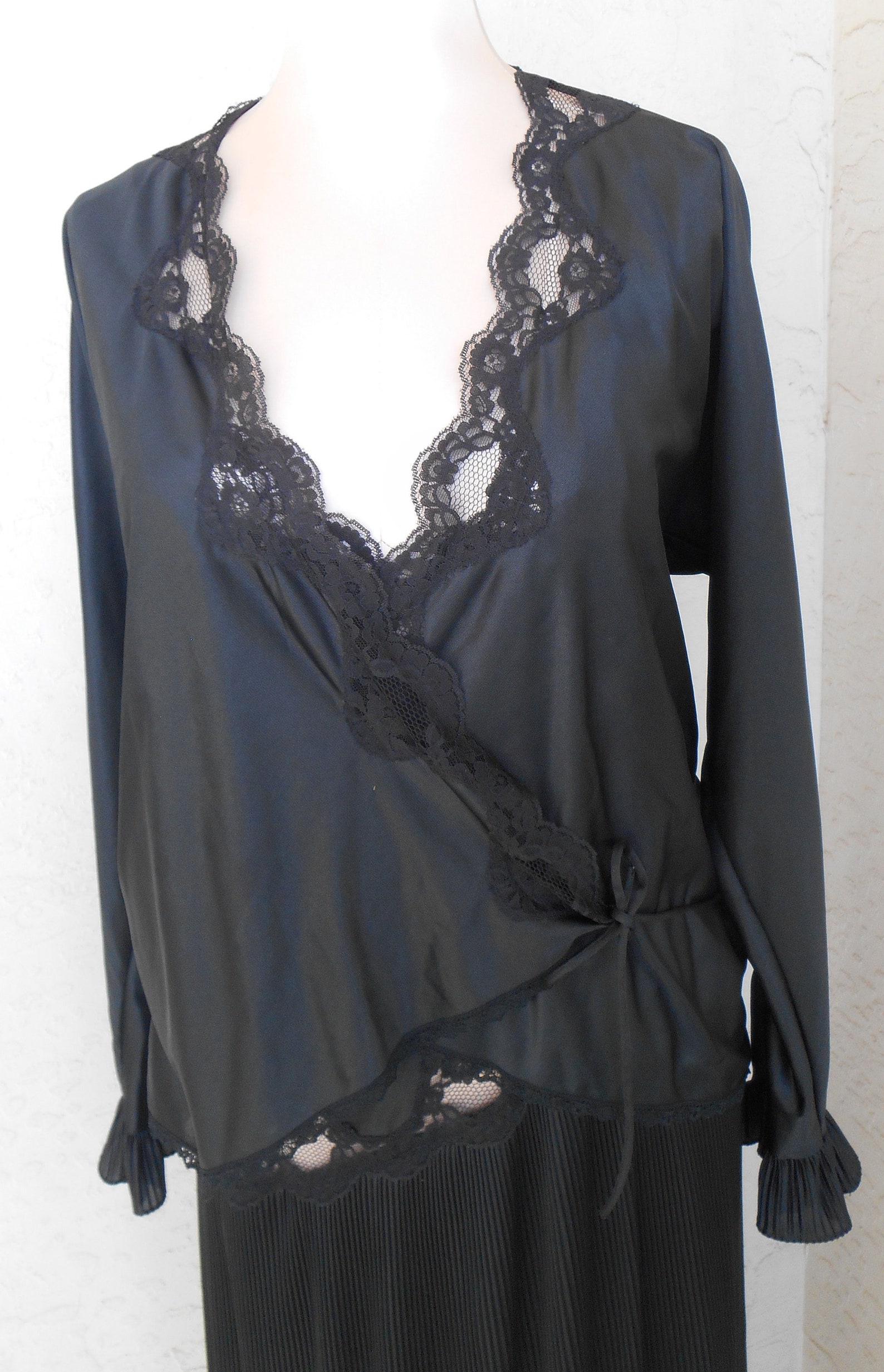 Black Negligee Night Gown and Robe Interludes by Cira Size Small Nylon ...