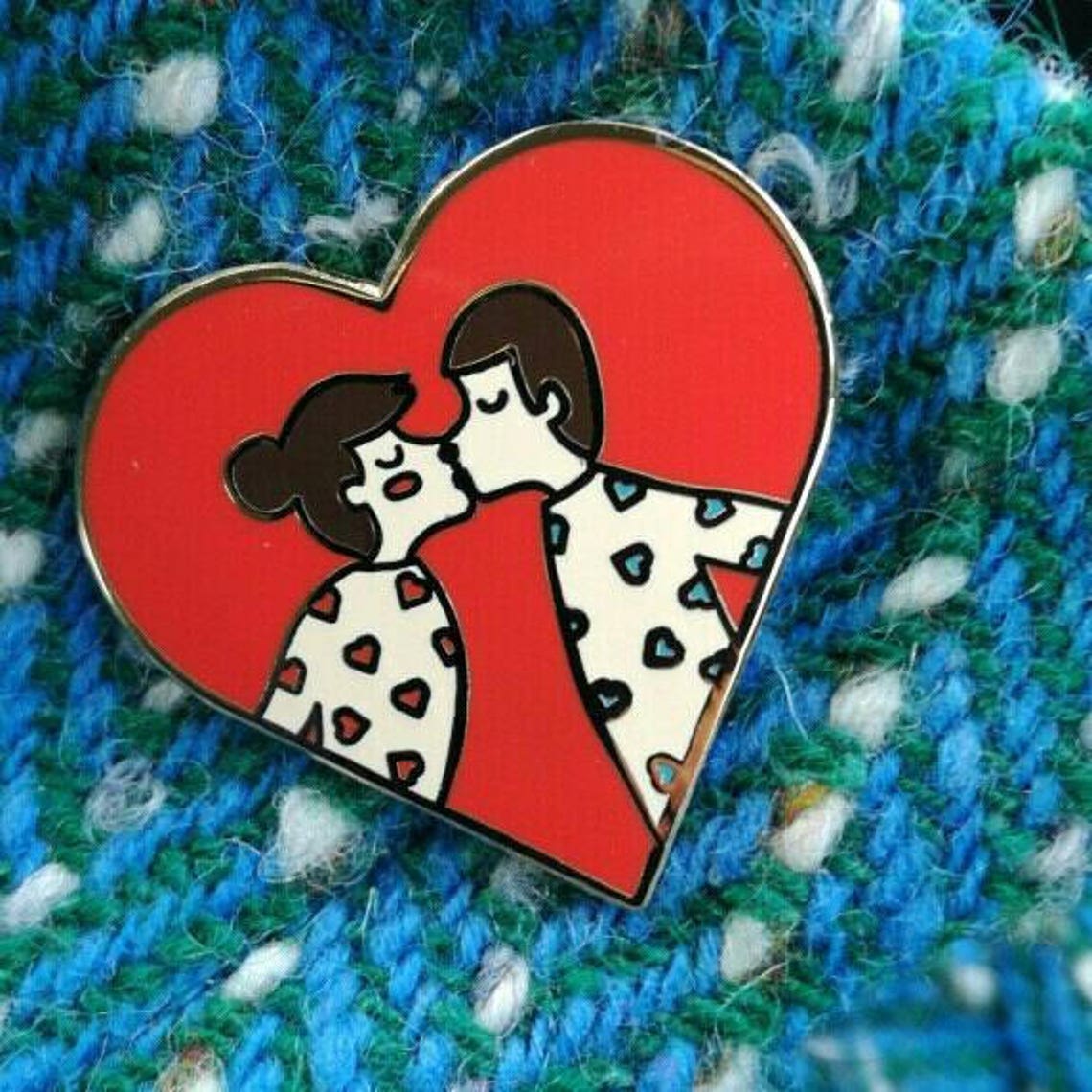 Lapel Pin Sws Sws Kiss Kiss/love Heart Enamel Pin Badge - Etsy UK