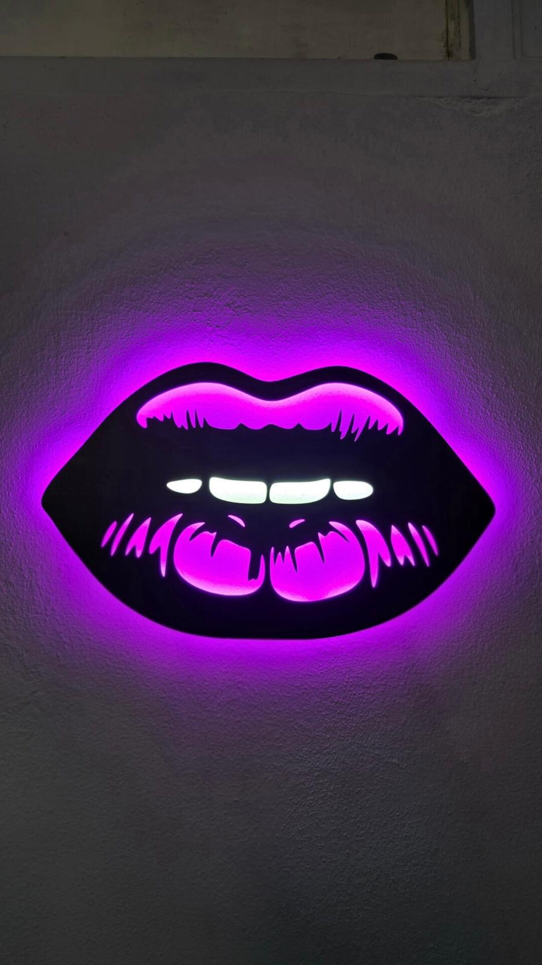 LED Lips Wall Art, Neon Style, Room Decor - Etsy