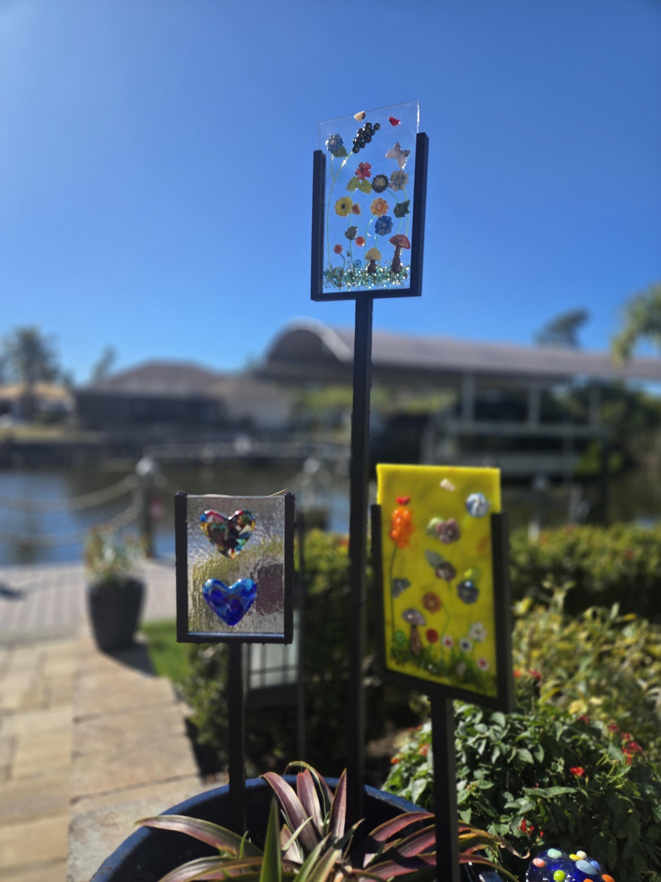Set of 3 Black 4-inch Fused Glass Garden Stakes, Plant Art Display - Etsy