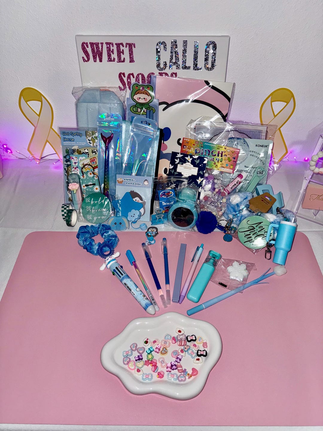 2 Scoops + 1 Lucky Gift - Etsy