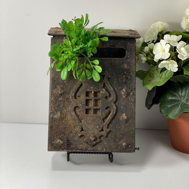Vintage Mailbox - Etsy