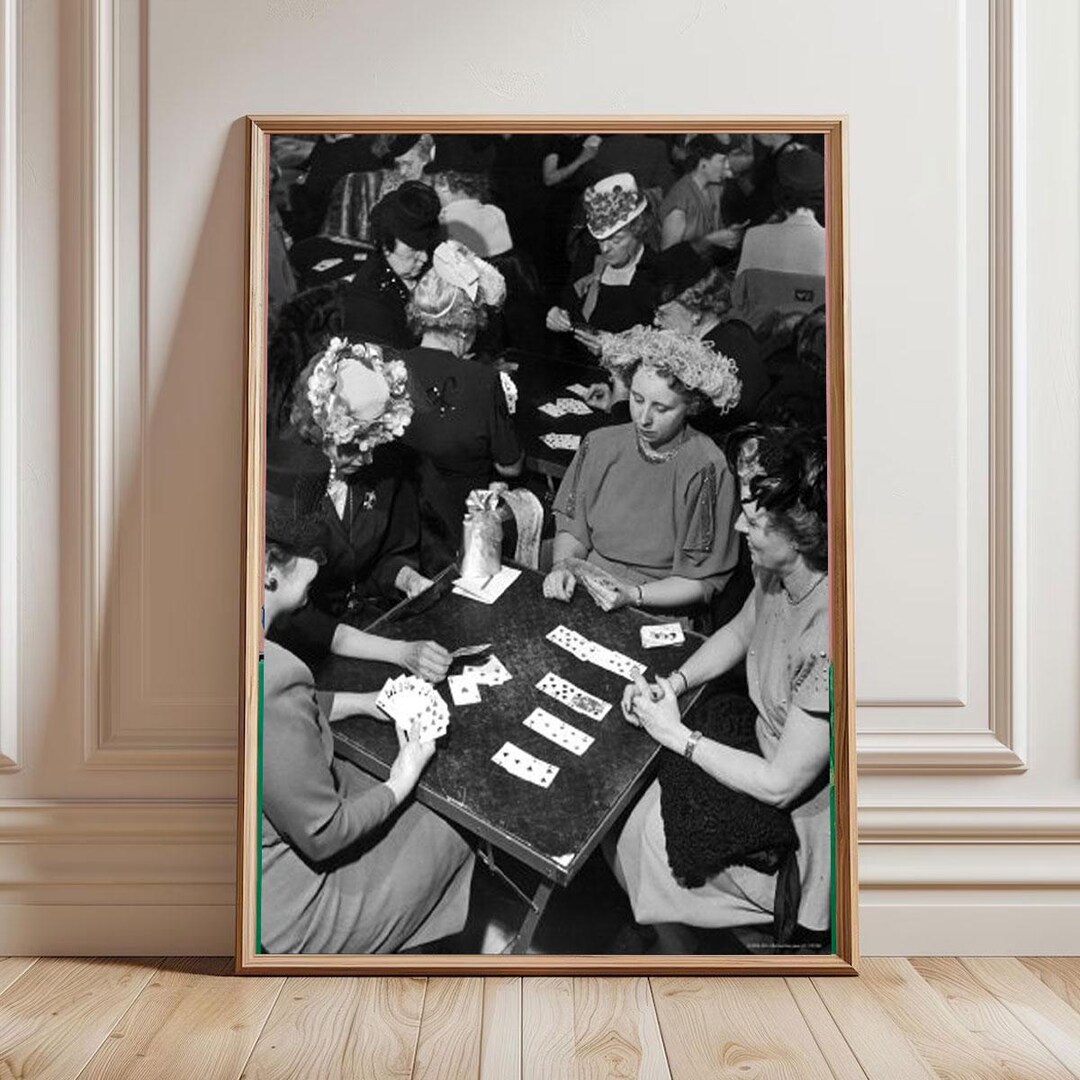Vintage Card Game Poster, Retro Black and White Wall Art, Classic Women ...