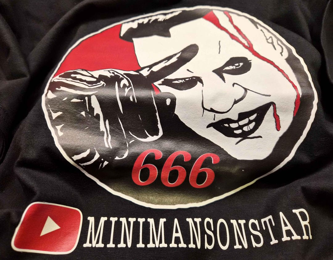 Large Black T-shirt - Mini Manson - Etsy