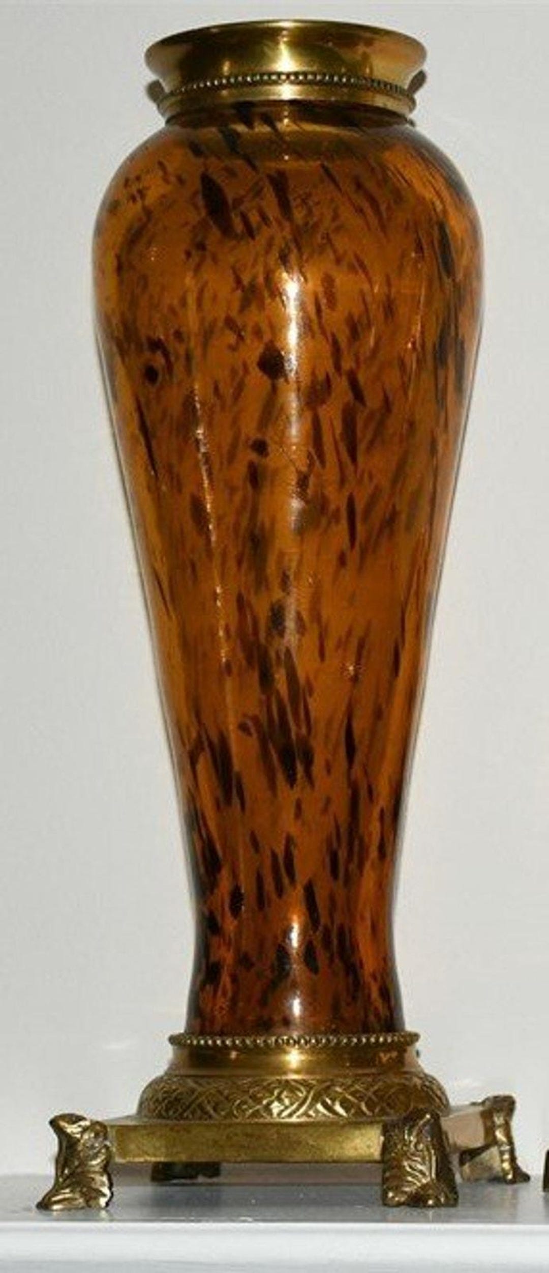 Elegant Bombay Company Tortoiseshell Amber Vase, Vase With Brass Base ...