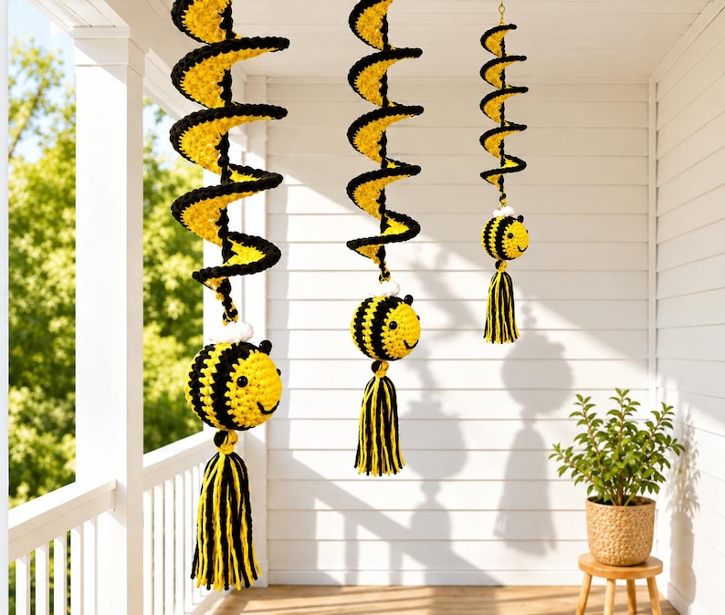 Crochet Bee Wind Spinner Pattern, Easy Amigurumi Bee Spiral Garland PDF ...