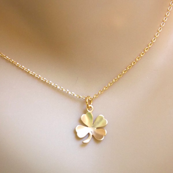 Clover Necklace - Etsy