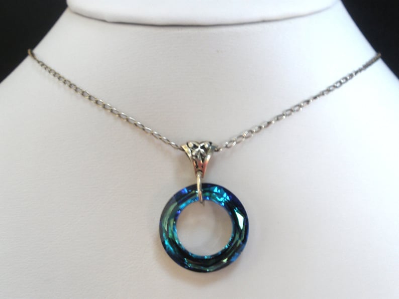 Collier en cristal, Collier bleu, Pendentif en cristal, Bleu Bermudes ...