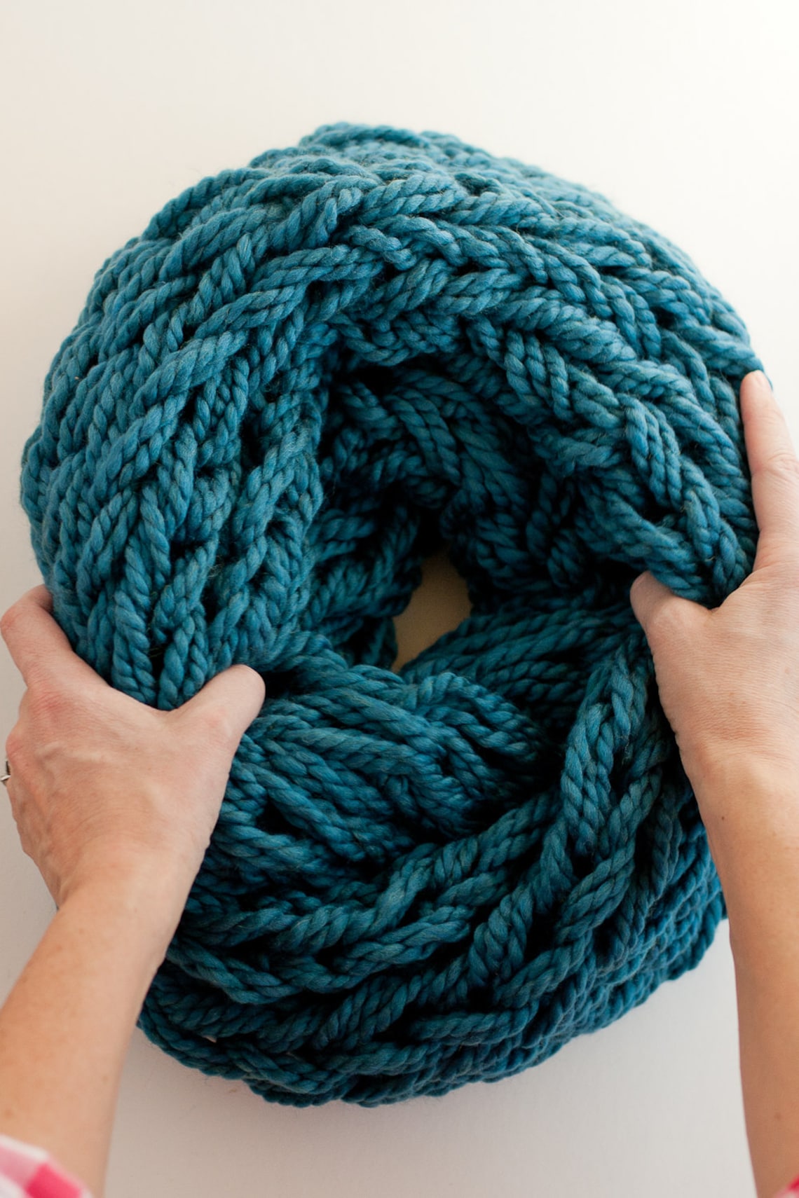 Arm Knitting How-to PDF: A Step-by-step Photo Tutorial - Etsy