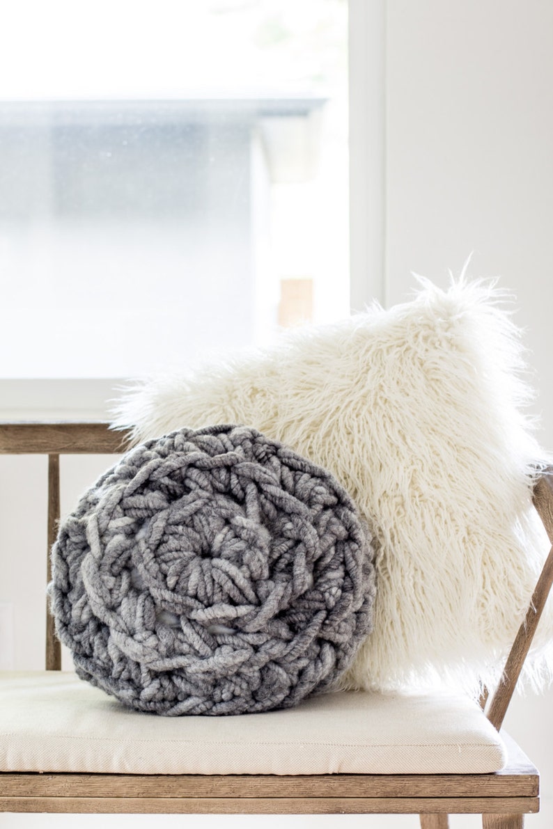 Chunky Hand Crochet Round Pillow Pattern - Etsy