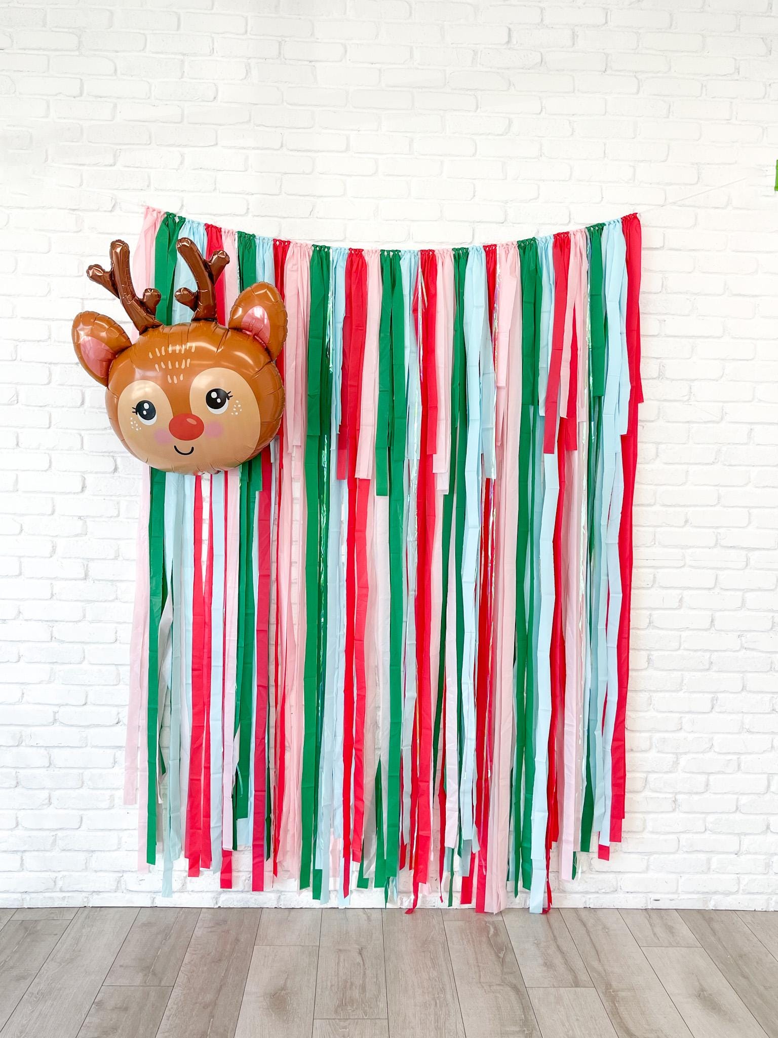 Holiday Fringe Backdrop, Streamer Backdrop, Christmas Backdrop, Holiday ...