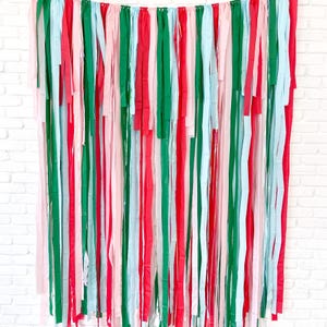 Holiday Fringe Backdrop, Streamer Backdrop, Christmas Backdrop, Holiday ...