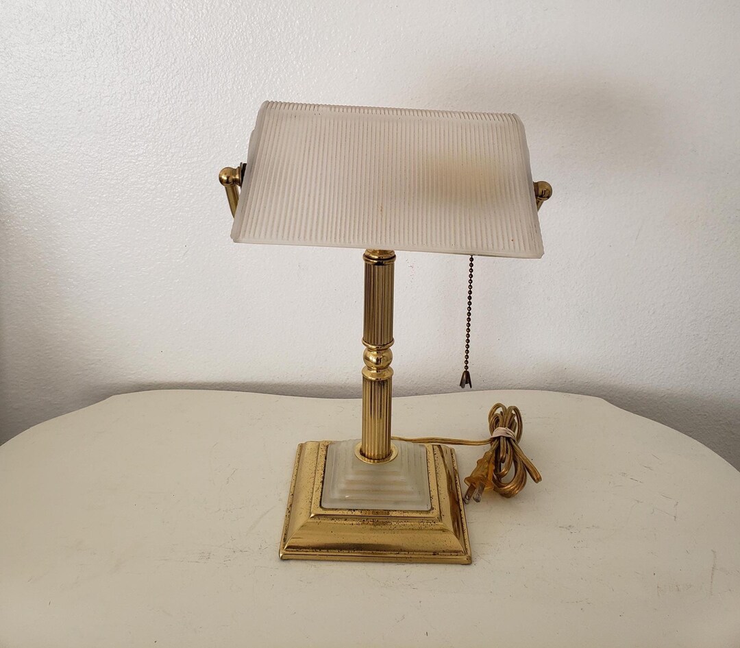 Working Vintage Bankers Table Lamp/frosted Glass Shade/frosted Base ...
