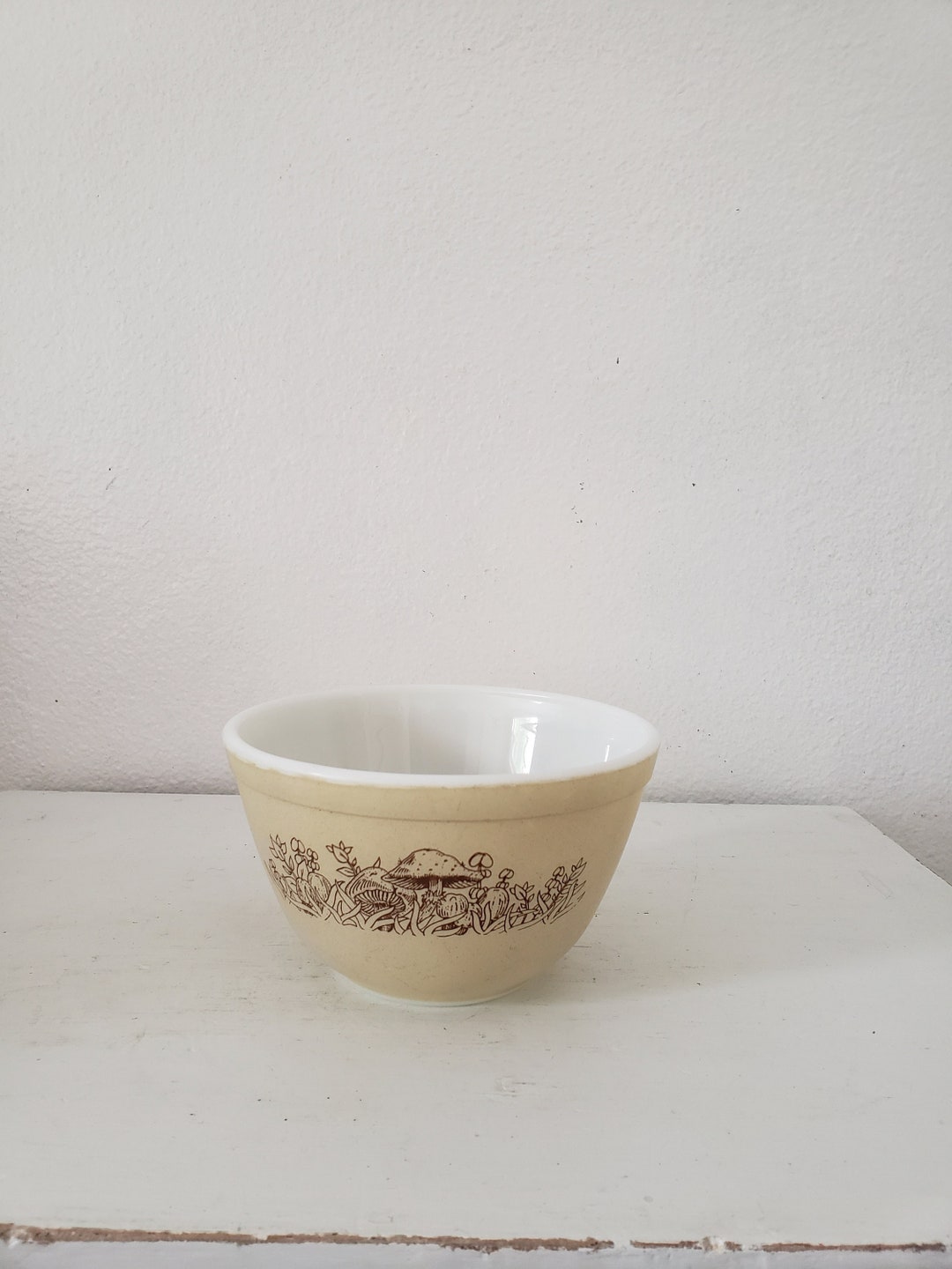 Vintage Tan Pyrex Small 750 ML Forest Fancies Mushroom Glass Bowl ...