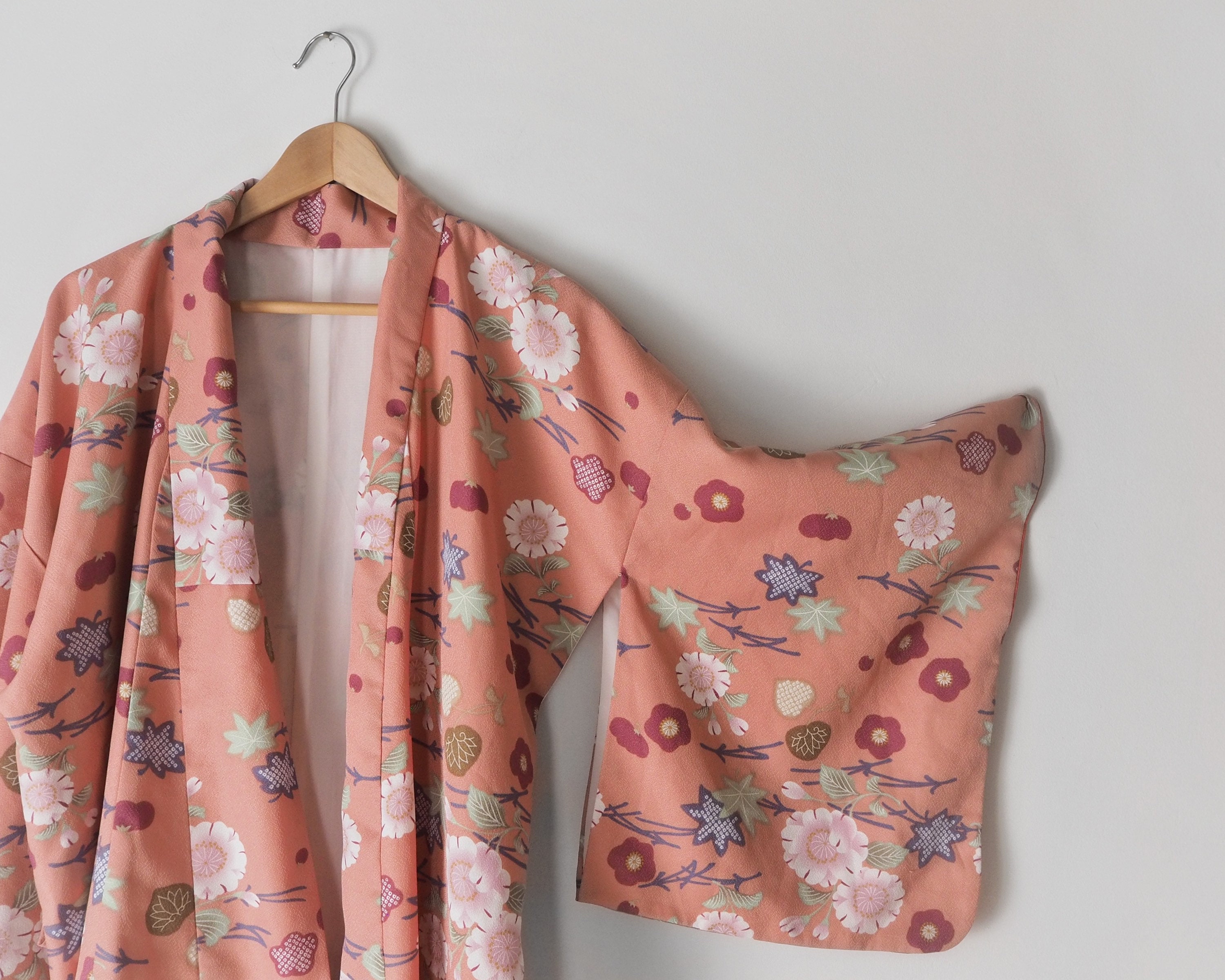 Vintage Japanese Kimono Pink Kimono with Floral Pattern | Etsy