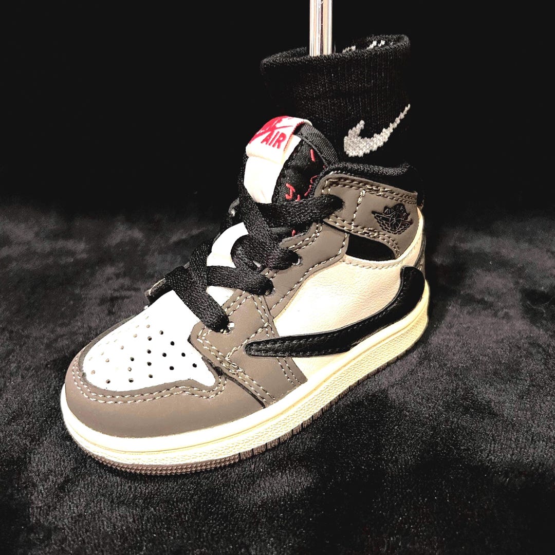 Sneaker Putter Cover: Travis Mocha High - Etsy