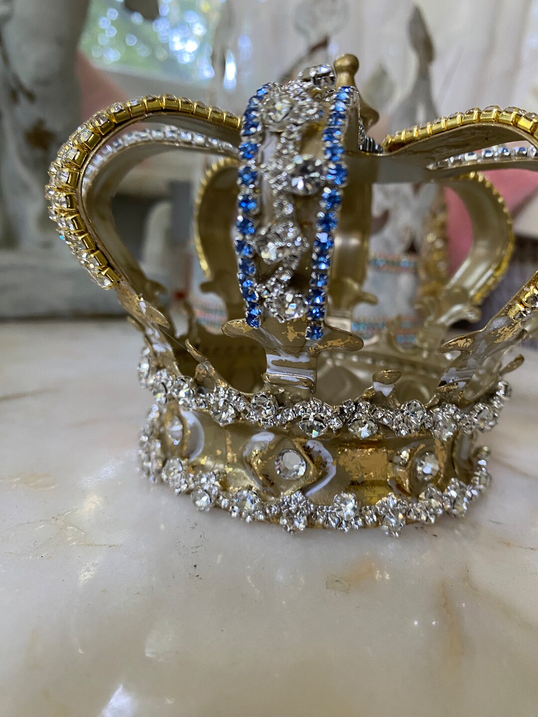 Sparkly 3 3/4 Round Gold and Crystal Metal Crown, Crown Statue, Jewels ...