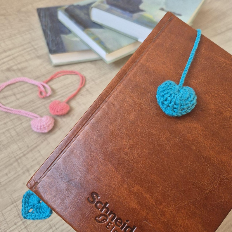 Crochet Bookmark Pattern, 3D Heart Design, PDF + Video Tutorial - Etsy