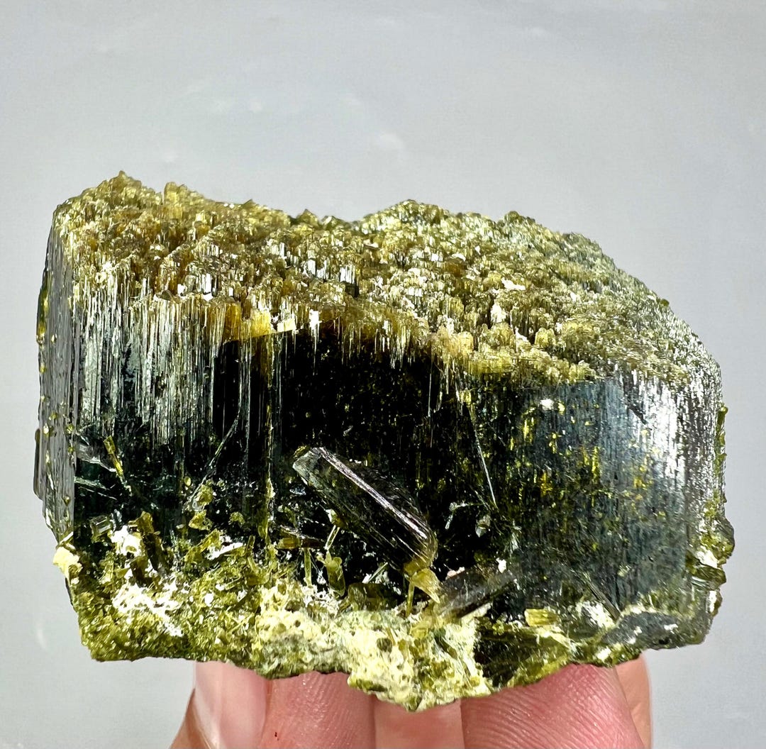 115 Gram Natural Green Epidote Crystal Specimen From Pakistan Mineral ...
