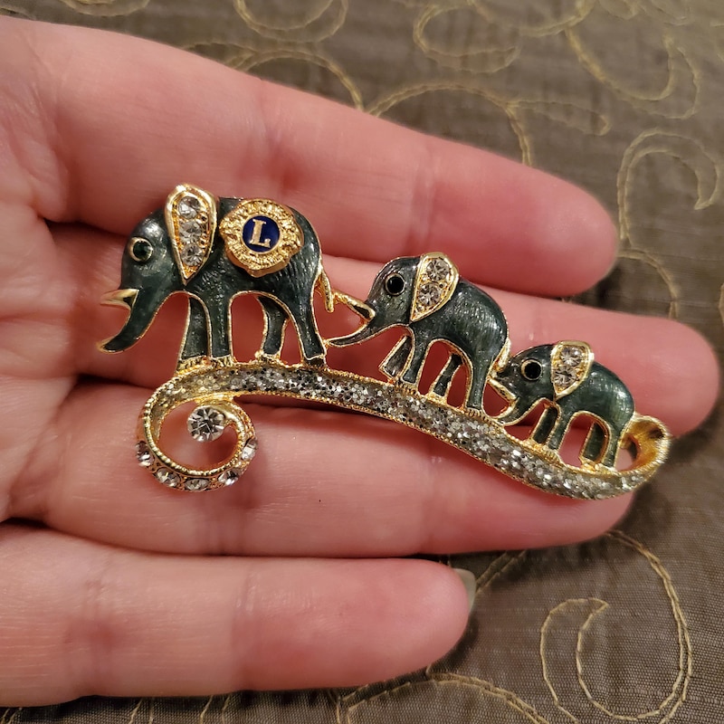 Elephant Brooch - Etsy
