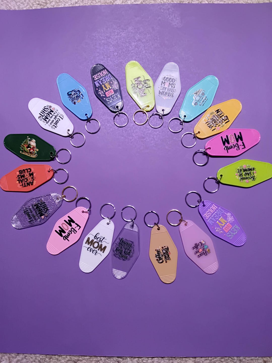 Retro Motel Keychain - Vintage Style Acrylic Key Tag - Etsy